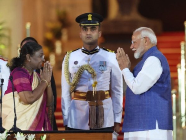 Cérémonie d'investiture en Inde: le léopard était un chat